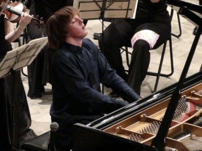 Oliver Poole Live at Emile Bustani Auditorium