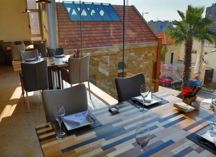 Maison M Restaurant
