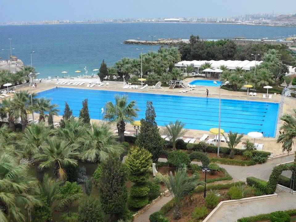 Las Perlas Resort