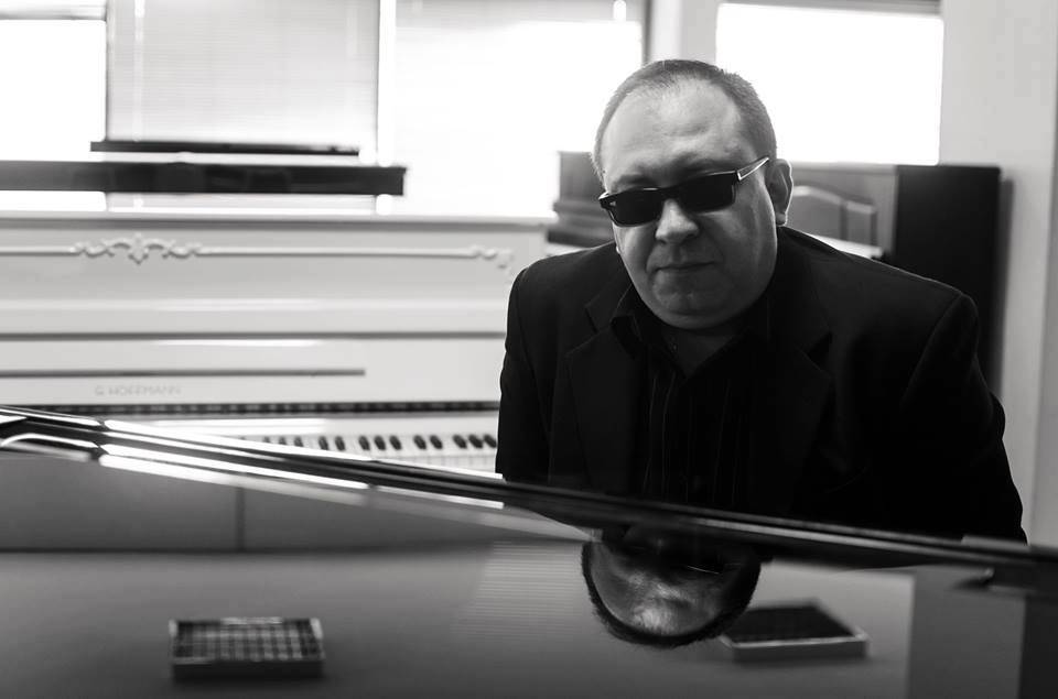 Arthur Satyan trio ft. Andre Segone