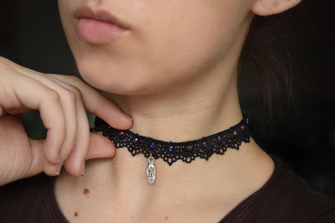 Make Your Own Chokers Workshop