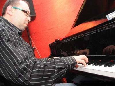 Arthur Satyan Acoustic Trio