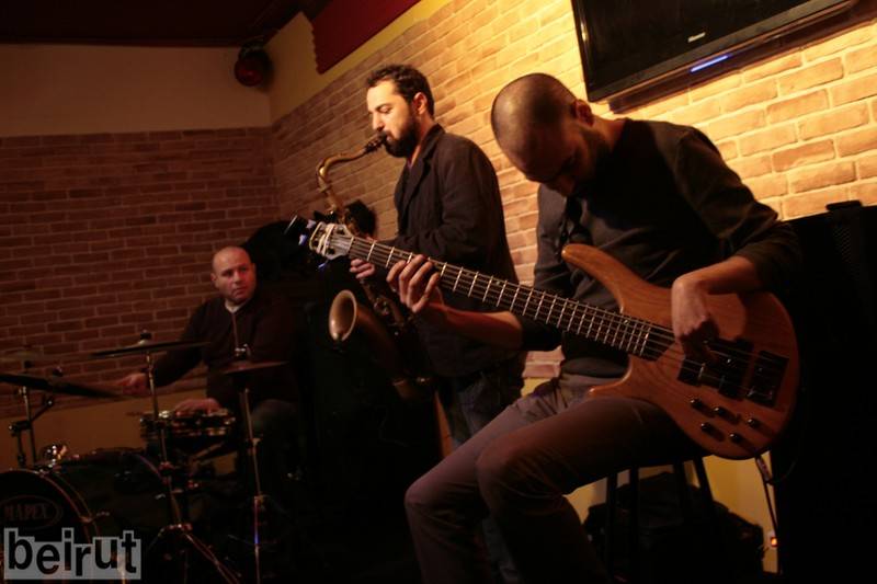 Liquid Trio Live