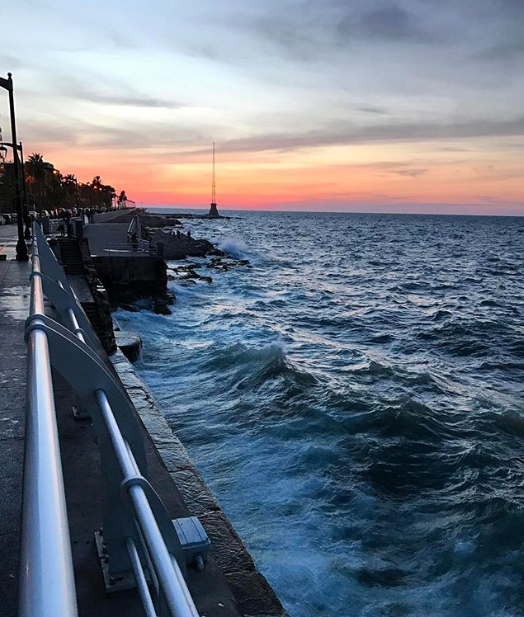 20 Lebanese Characters You'll Encounter On Beirut's Corniche