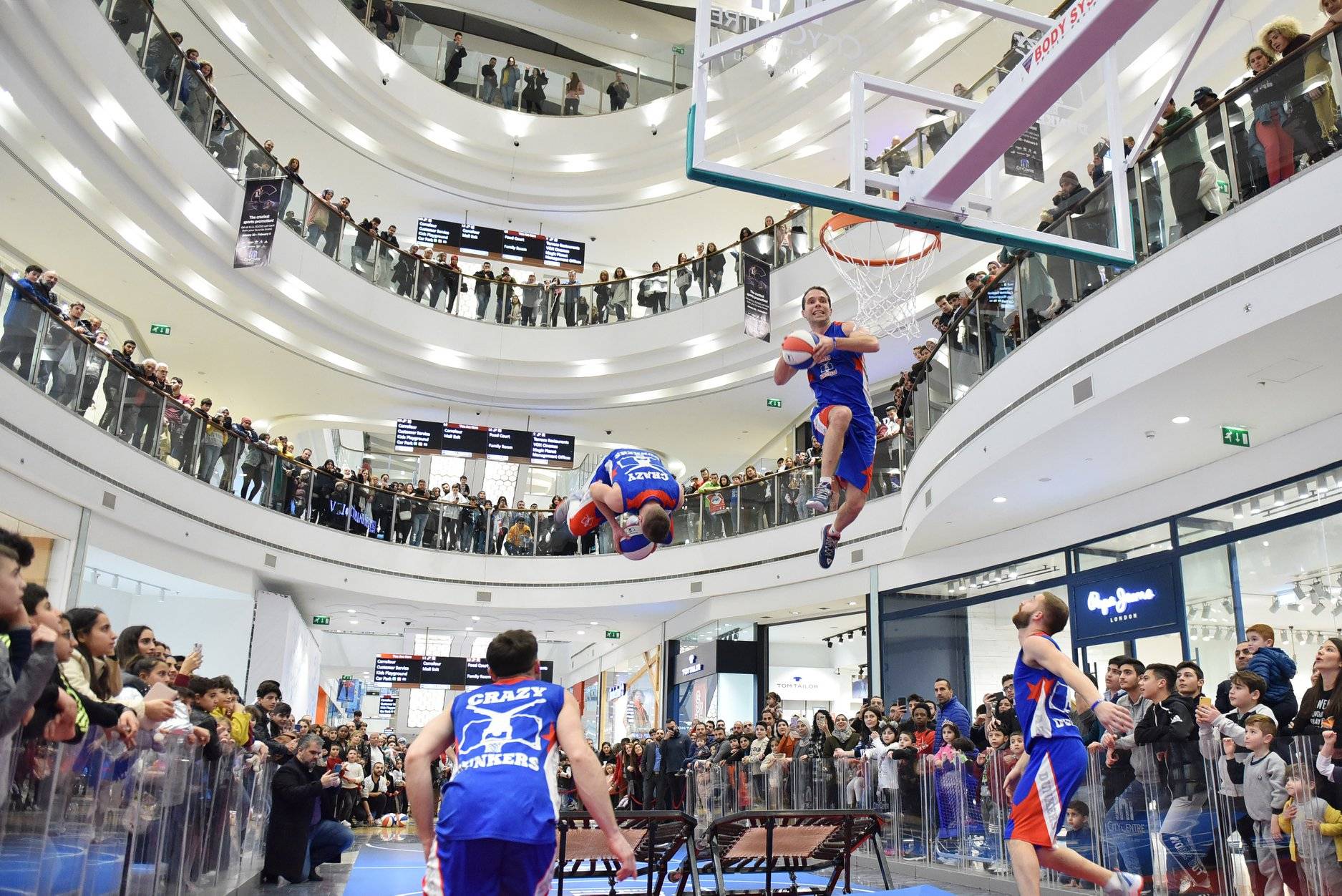 Watch The World's Craziest Dunk Show Live In Beirut!