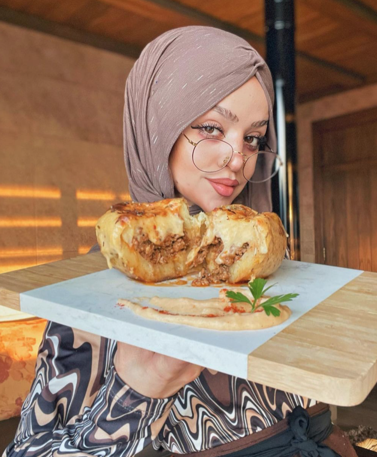 This Lebanese Woman Is Making One Dish From Every Country, With Amazing ...