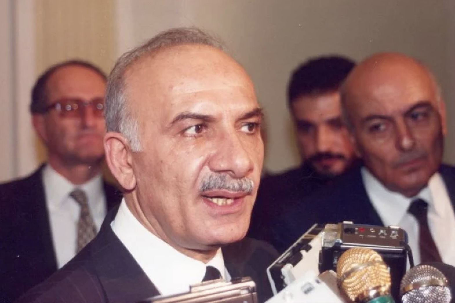 Former Speaker of Parliament Hussein El-Husseini Dead At 85