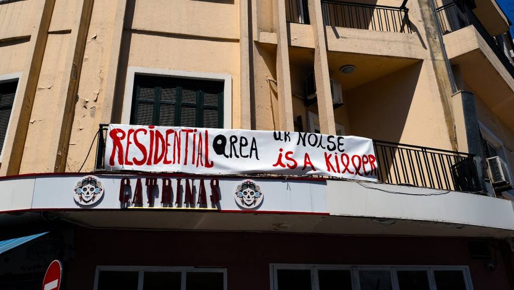 Beirut Governor Gives Mar Mikhael Rooftops 15 Days To Turn Off Their ...
