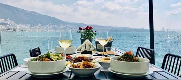 6 Restaurants Serving Delicious Seafood In Lebanon