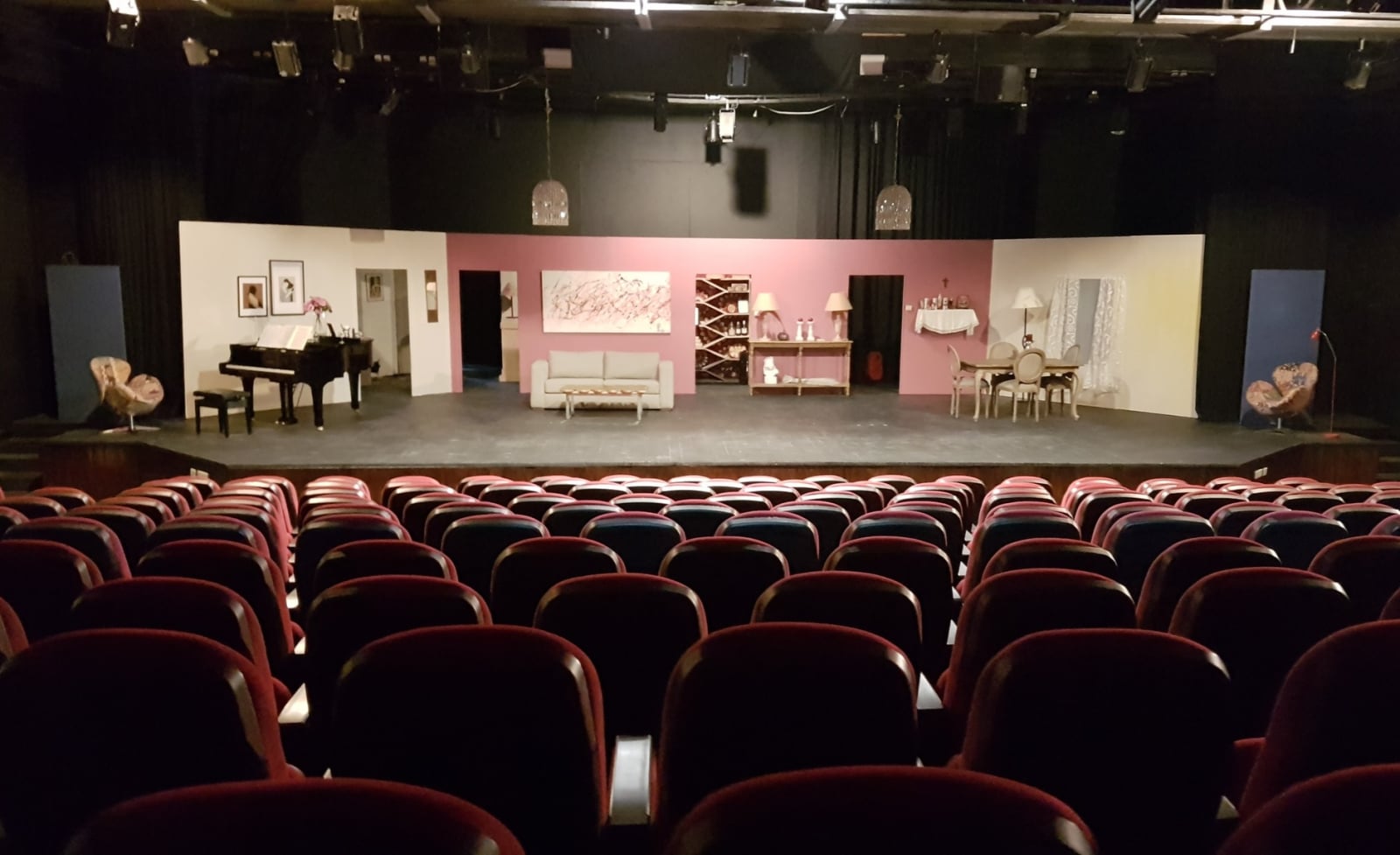 Le Monnot Theater Introduces Audio Description, Moving Towards ...