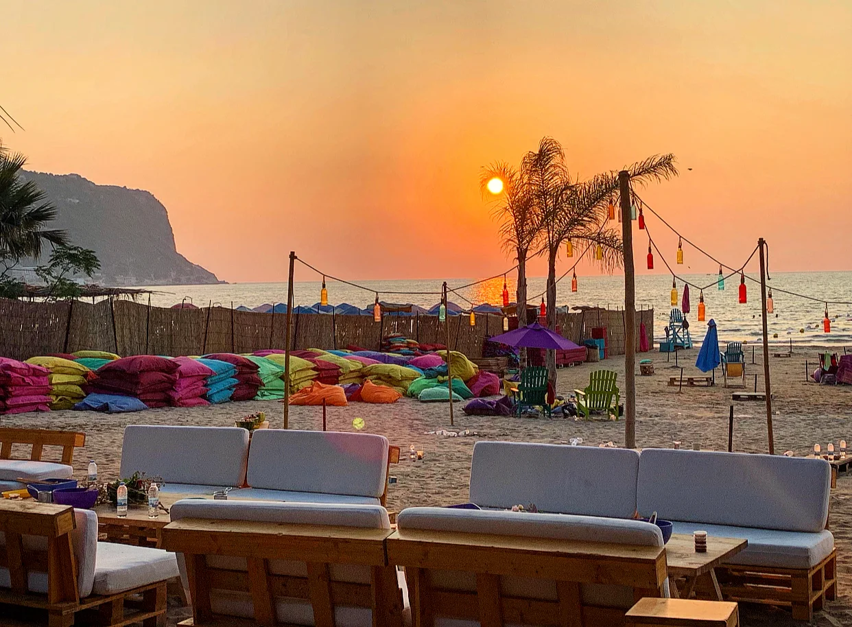 Nowhere Beach Faces Backlash For Reportedly Rejecting Hijabi Visitor ...